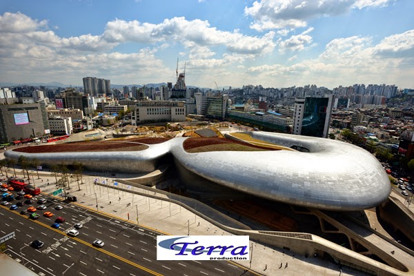 DDP (Dream, Design, Play) in Seoul / 동대문디자인플라자(Dongdaemun Design Plaza ...