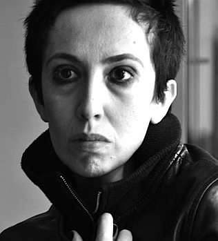 Biografie Iulia Lazar - Poze Iulia Lazar iubita lui Claudiu Bleont