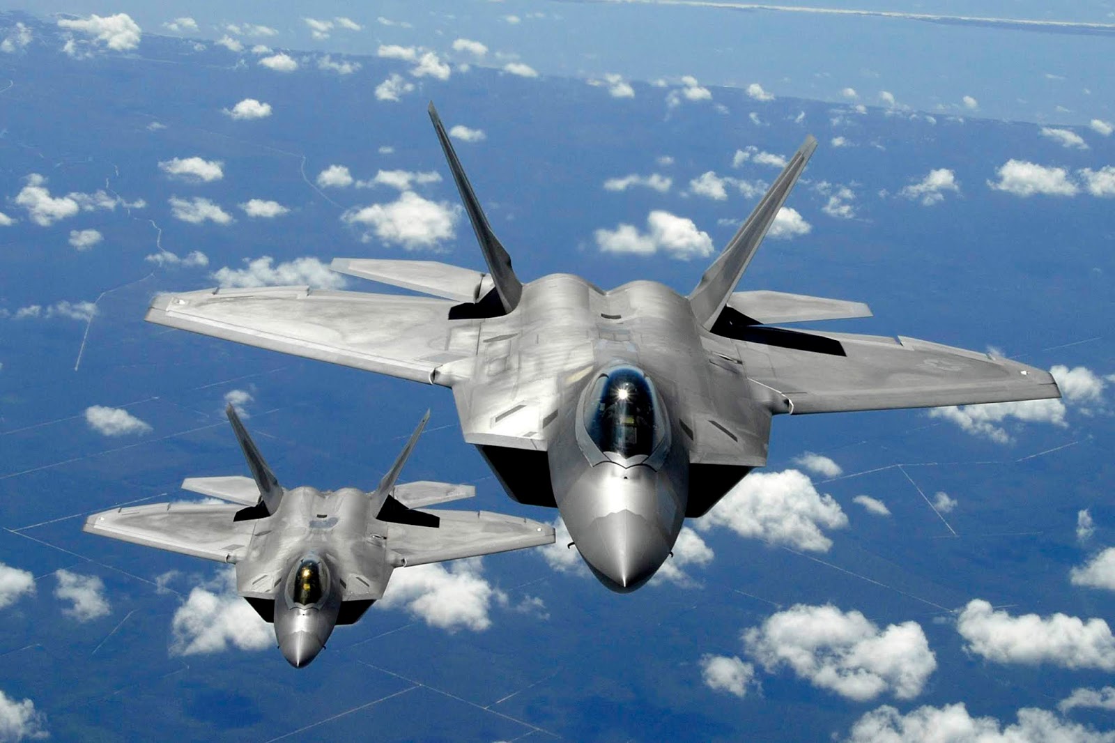 Lockheed Martin F-22 Raptor Wallpapers