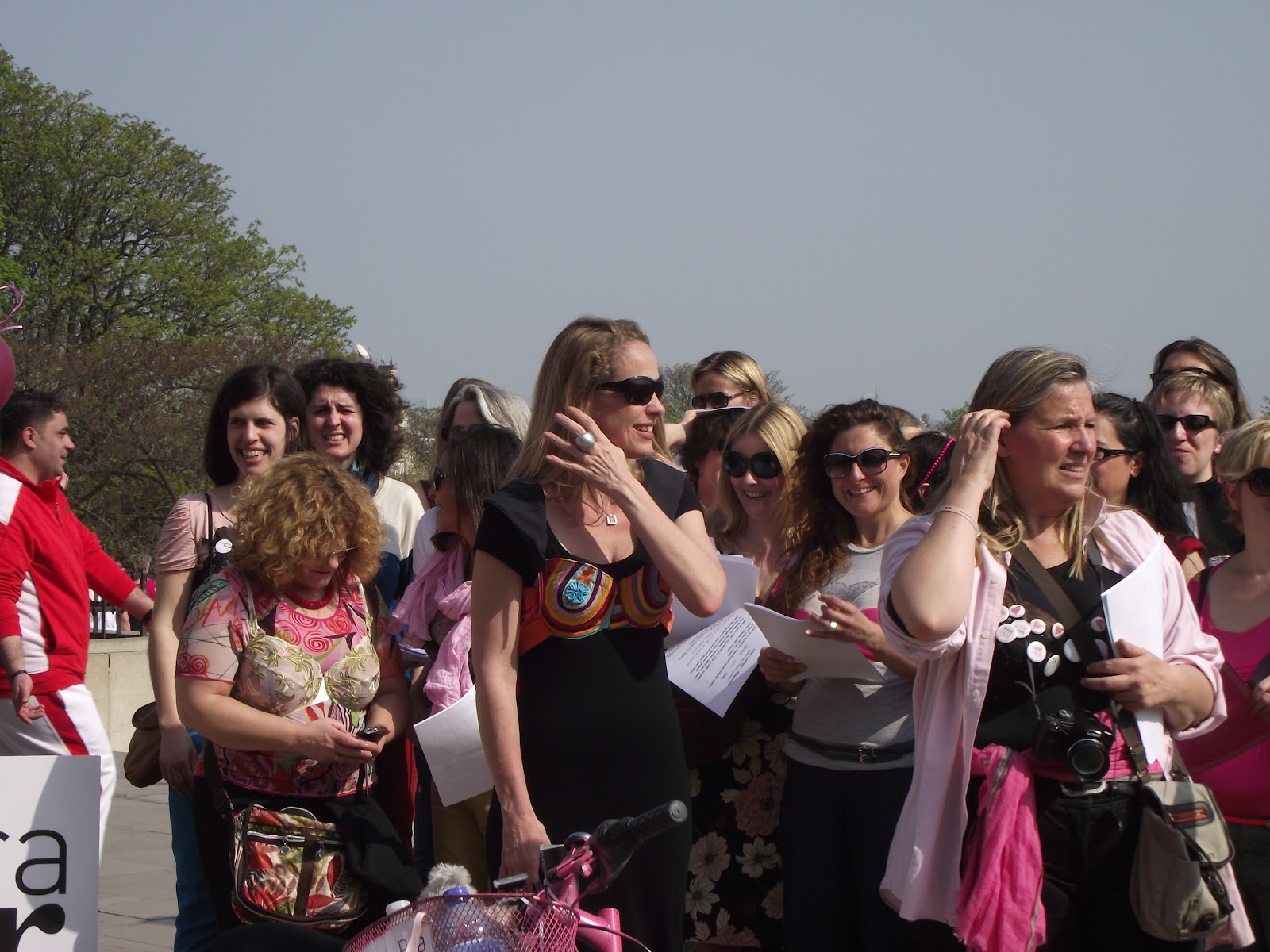 Nalou's in the air: Pink Bra Spring