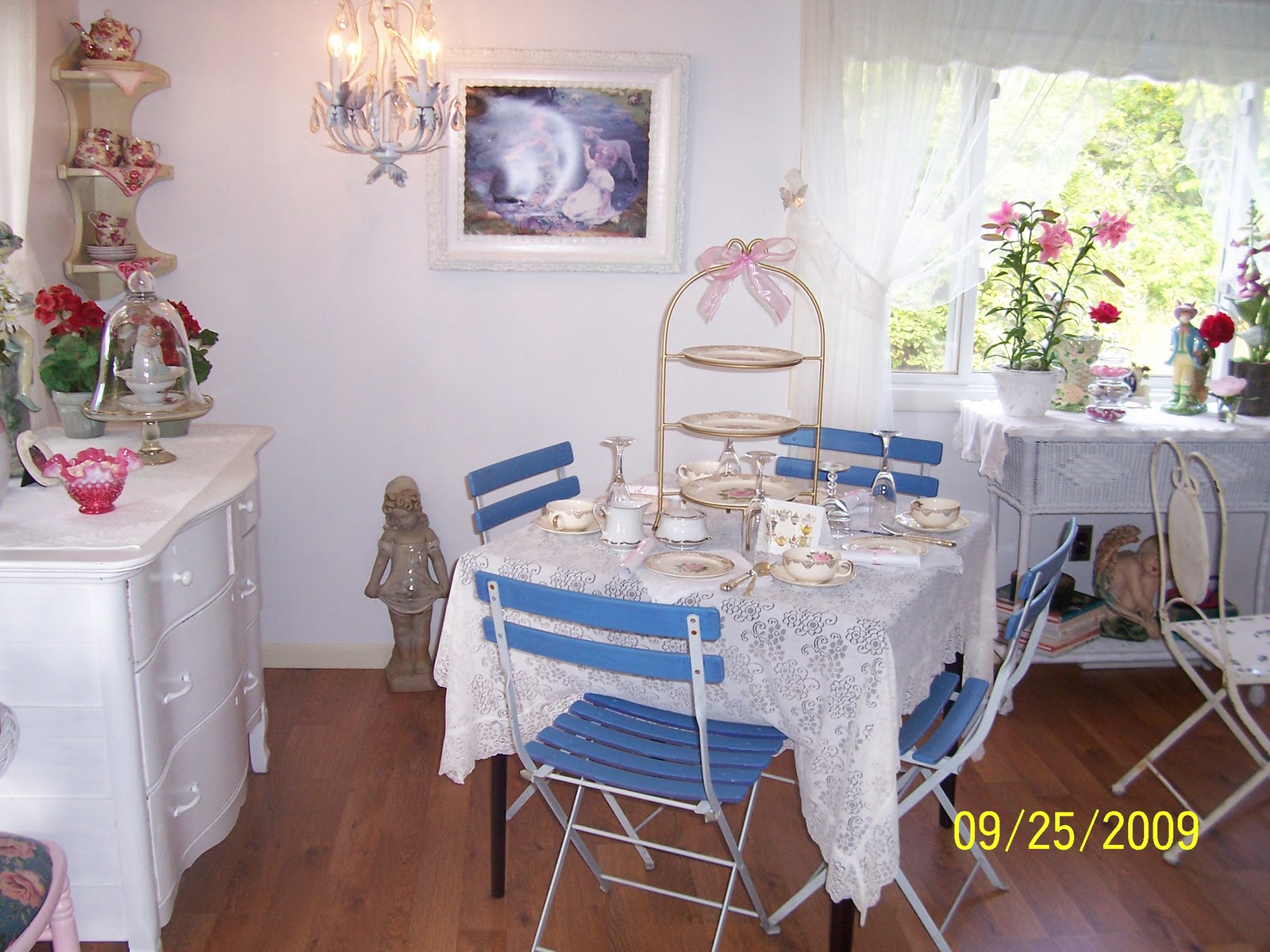 Two Cottages And Tea: Tea Party Reminiscing
