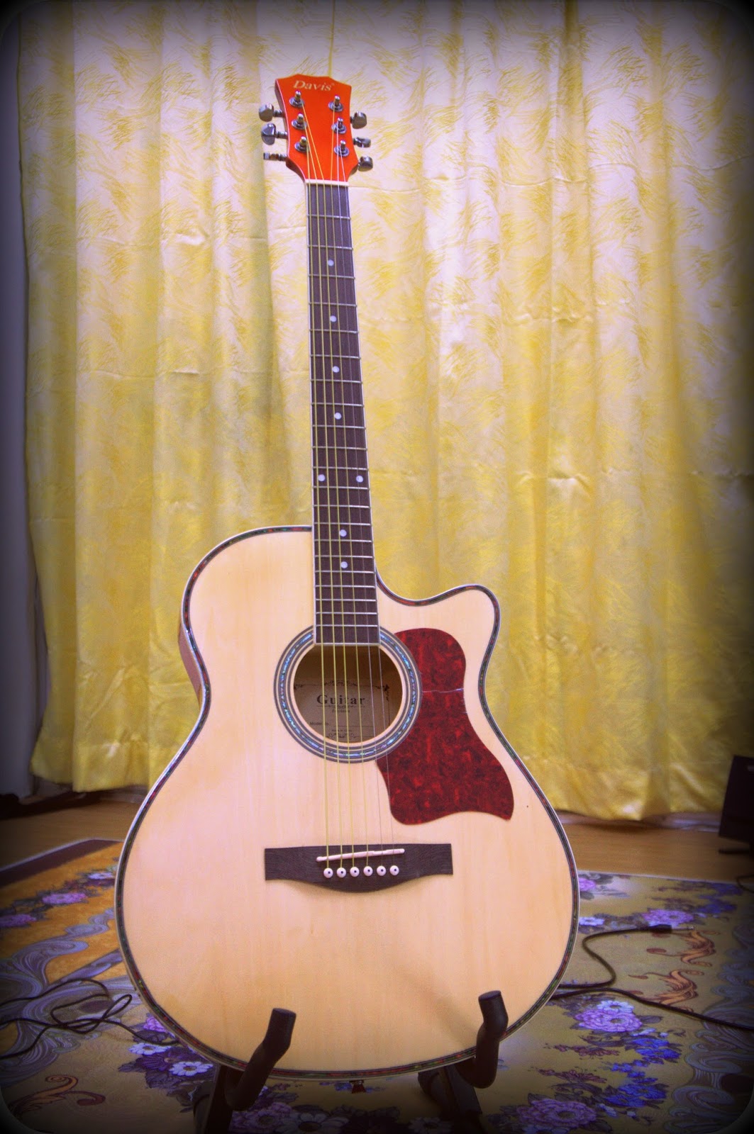 Kelas Gitar dan Ukulele @ Strummers Music And Art