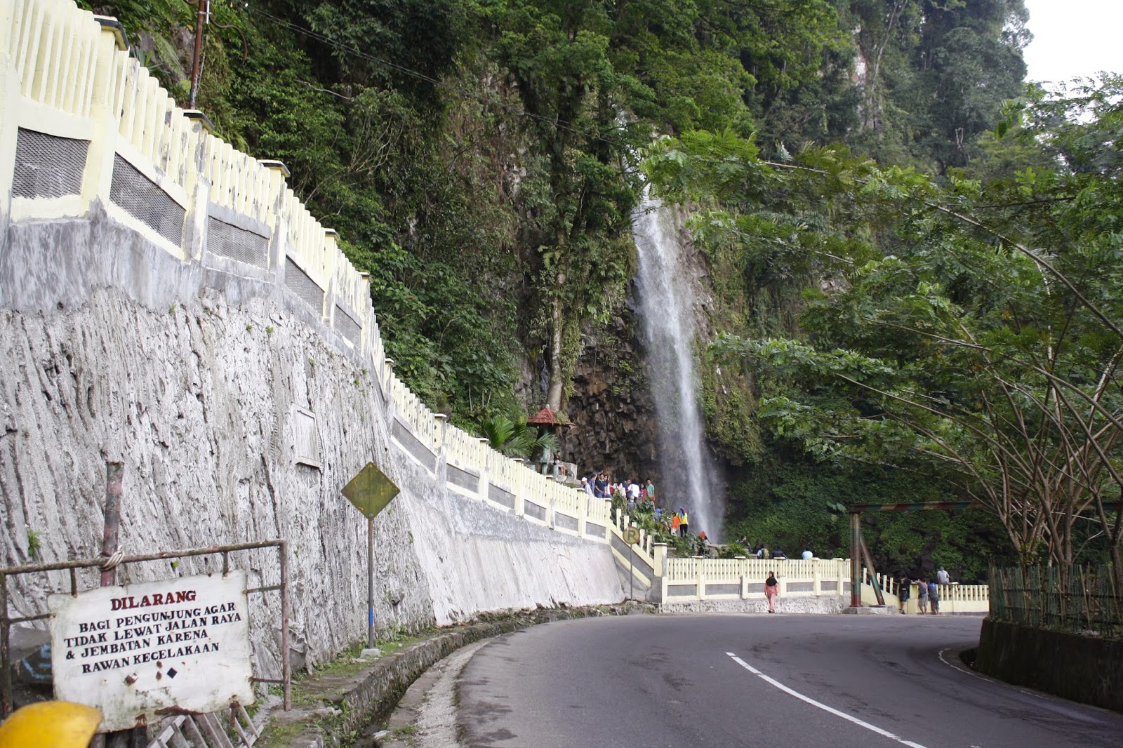 Tiffanikoe: Jalan - jalan ke Padang - Bukittinggi