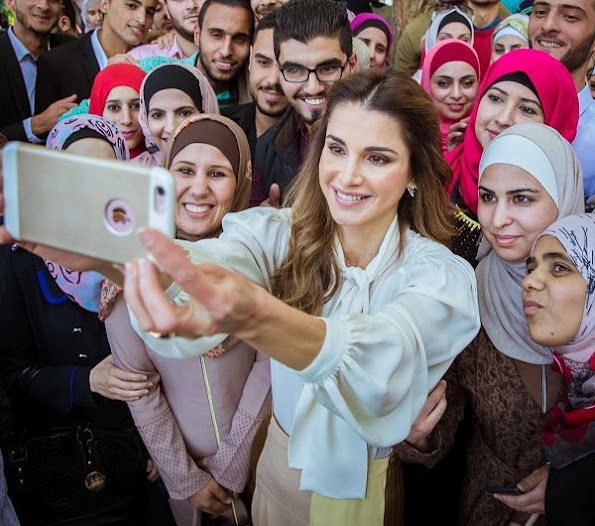 Queen Rania visited the Rania Teacher Academy