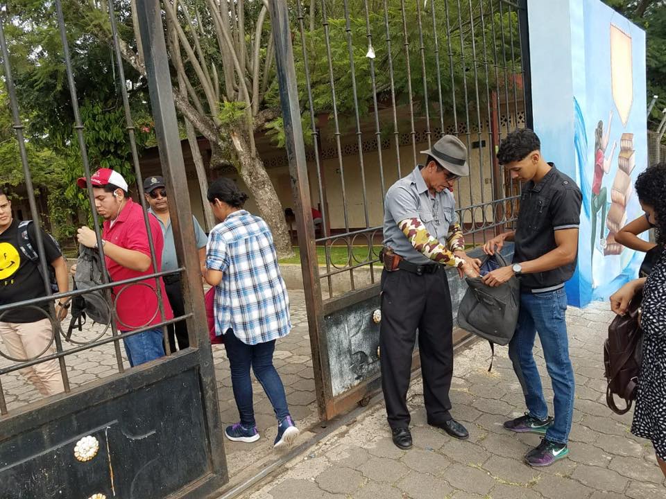 Clausuran licenciatura en Ciencias Políticas en la FAREM-Estelí. - LA ...