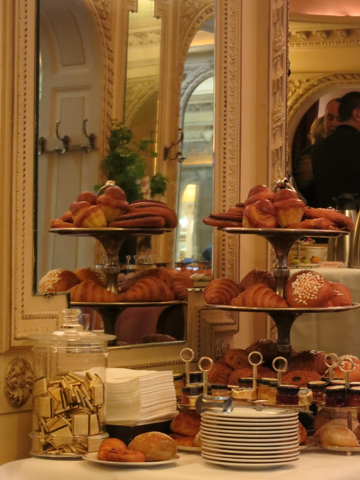 Femmes Francophiles: Breakfast at Angelina's Tea Room and Visit to ...