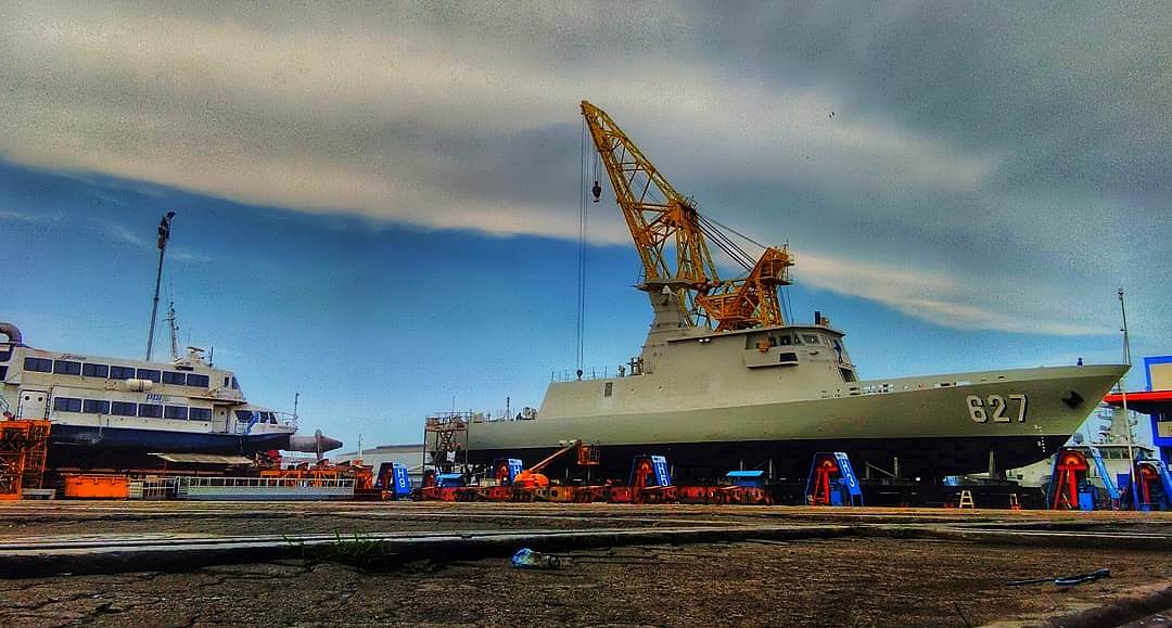[Foto] KRI 627 PT PAL - Radar Analisis Berita Teknologi Dunia Militer ...