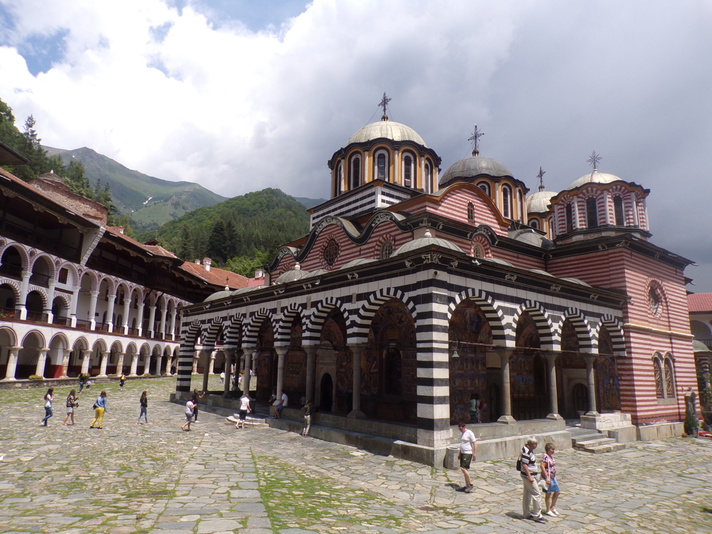 El mundo a tus pies: El Monasterio de Rila, un tesoro medieval en Bulgaria