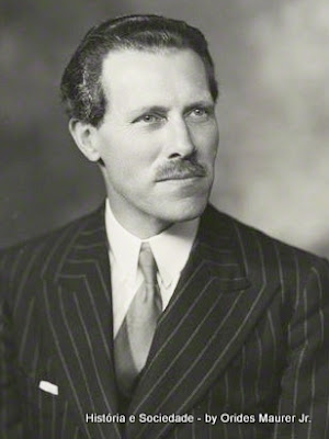 ϟ • História e Sociedade • ϟ: Trajetória do arqueólogo Mortimer Wheeler ...