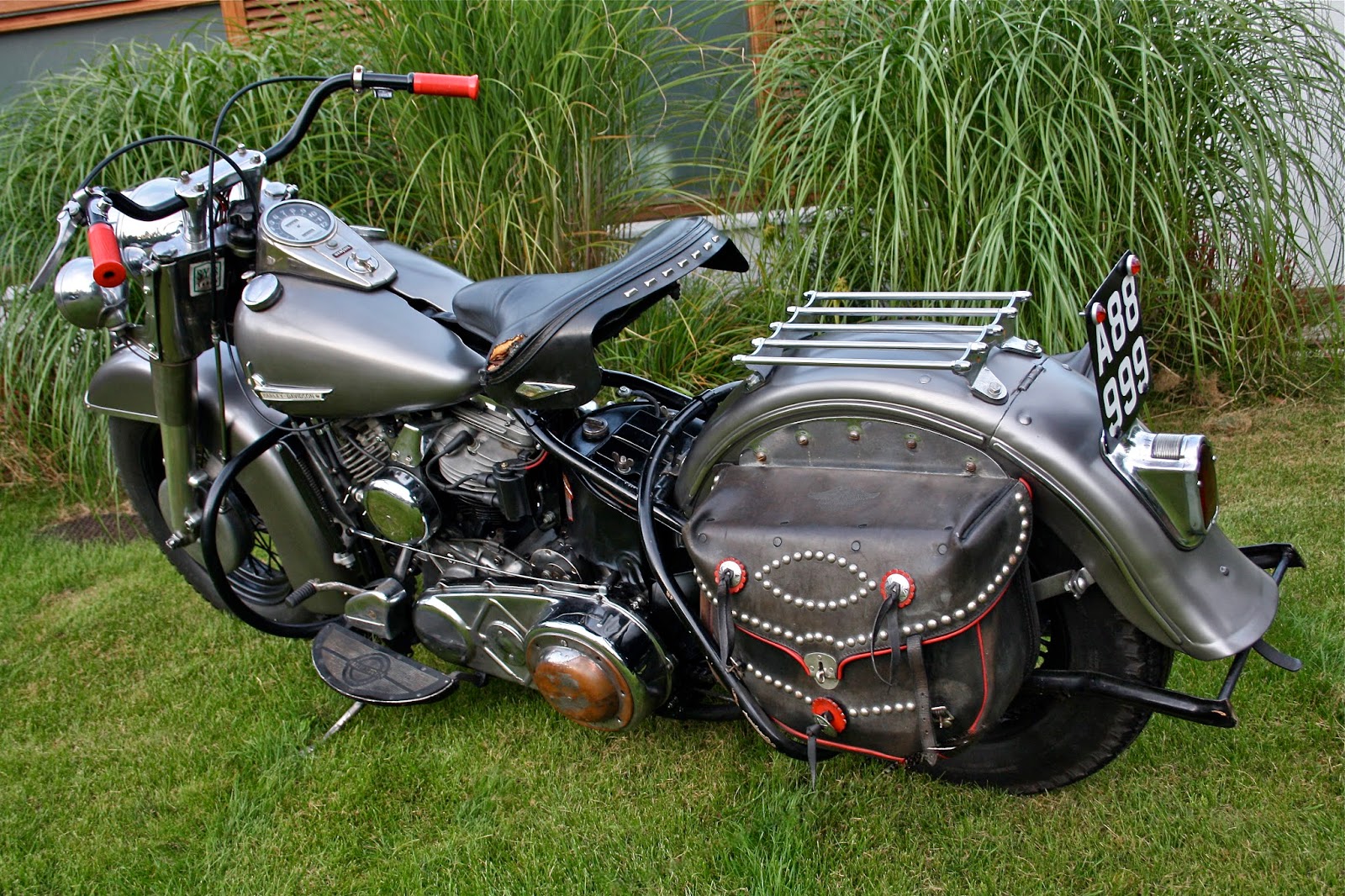 JAMESVILLE MOTORCYCLES: JAMESVILLE '56 FL PANHEAD