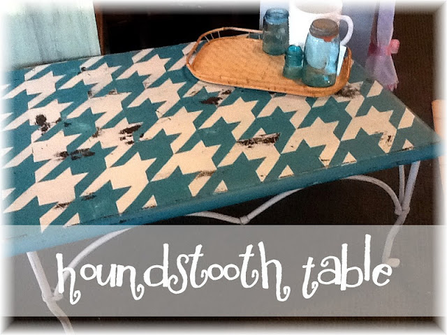 Houndstooth Table