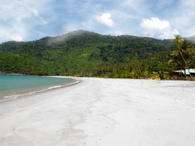 MEMANCING DI TELUK SARI, ENDAU, MERSING