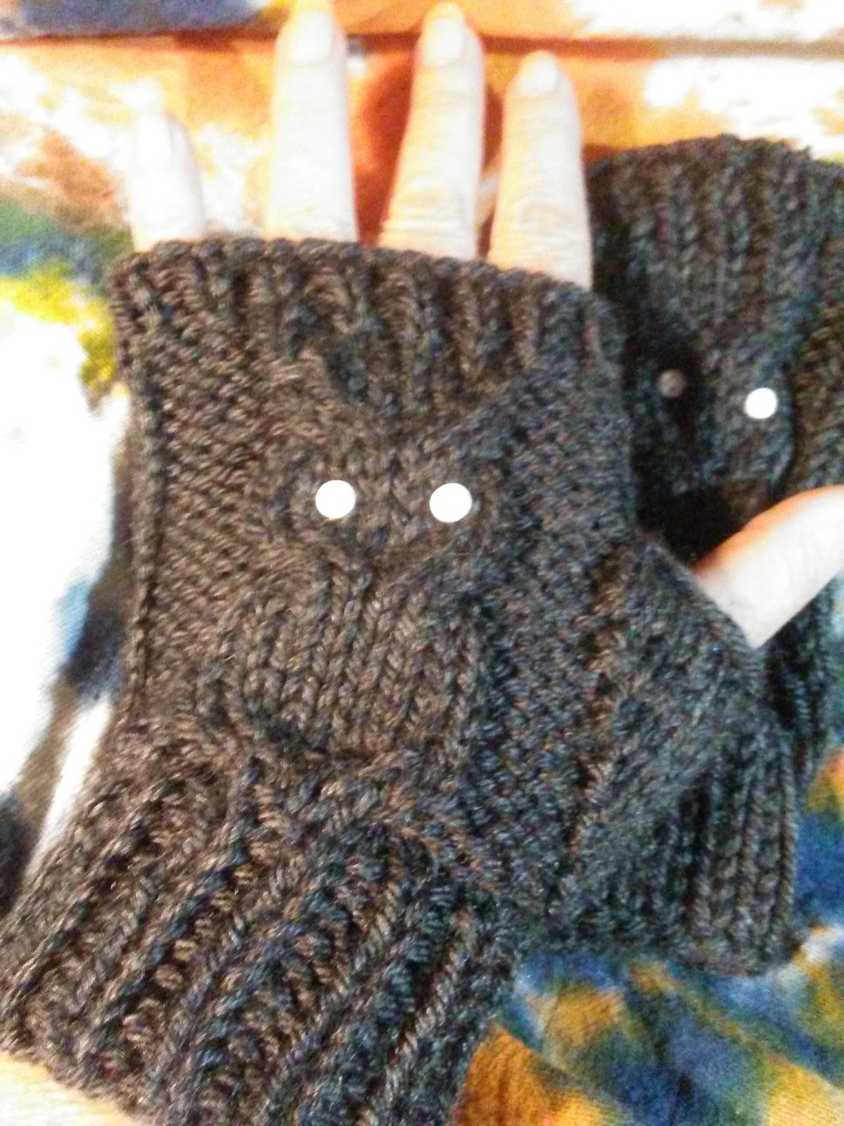 Life Is Good : Owl Fingerless Mitts knit pattern