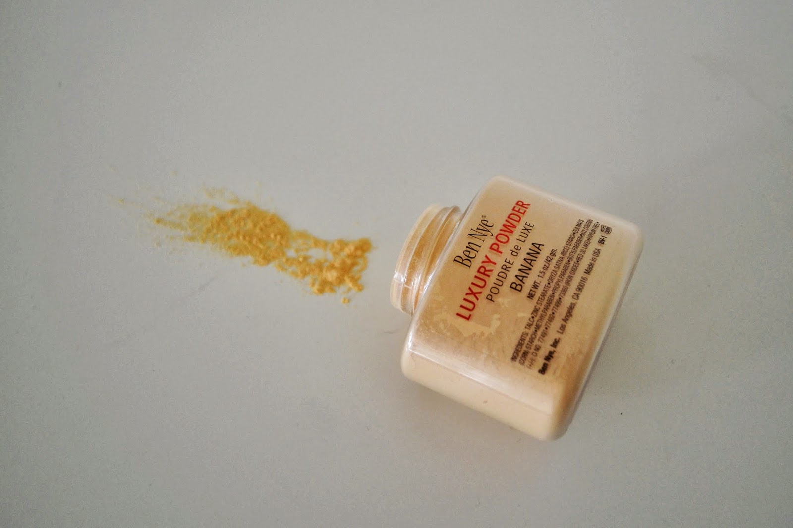 Elín Likes: REVIEW | BEN NYE LUXURY POWDERS - BANANA AND CAMEO