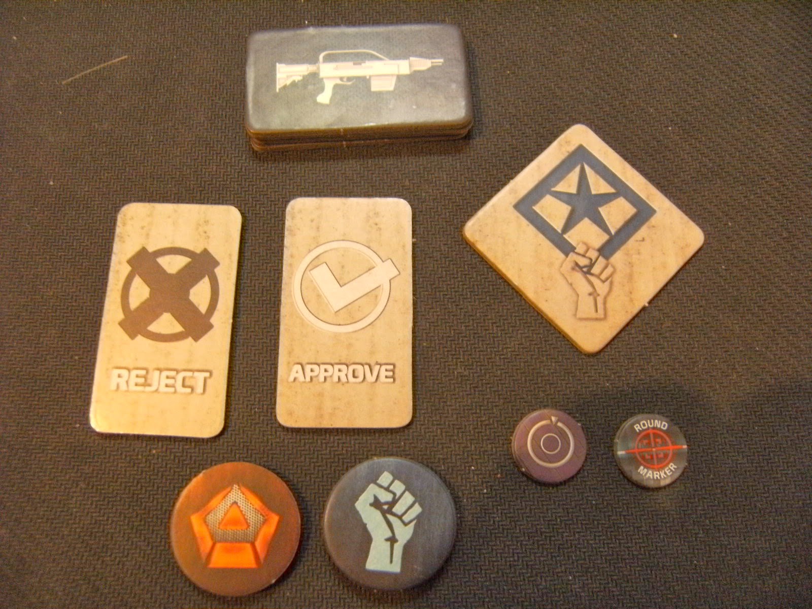 Games & Tea: The Resistance, Part 1: Box Contents