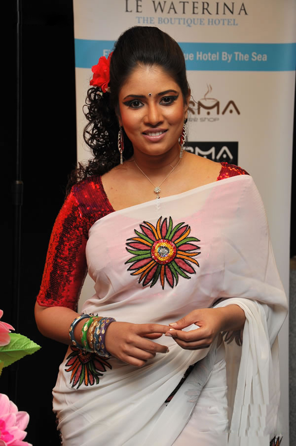 Sanghavi new look photo stills At Chennaitainment Ilayaraja Night ...