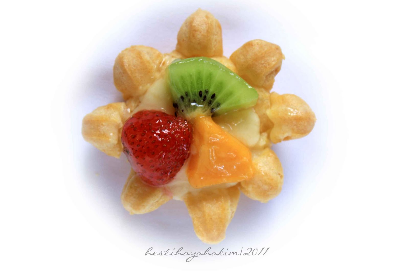 HESTI'S KITCHEN : yummy for your tummy: Fruit Choux (Sus Vla Buah)
