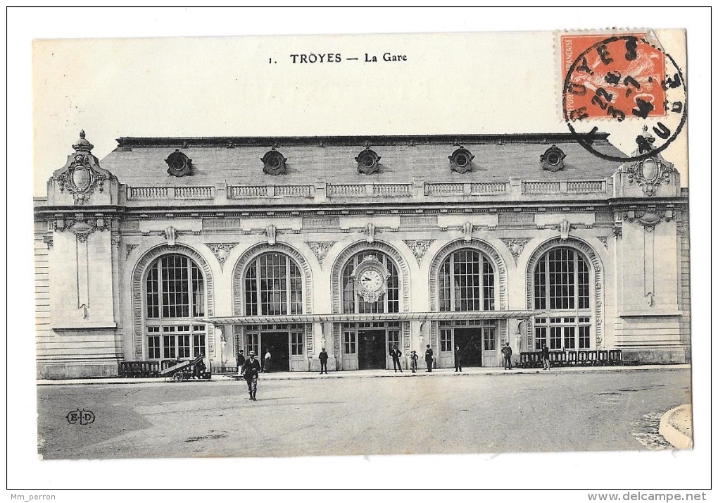 TRAINS-PASSIONS 52: GARE de TROYES sur la ligne 4 (archives delcampe)