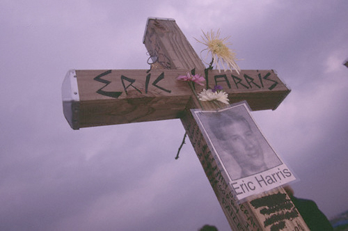 Instituto Columbine: Las cruces de Columbine