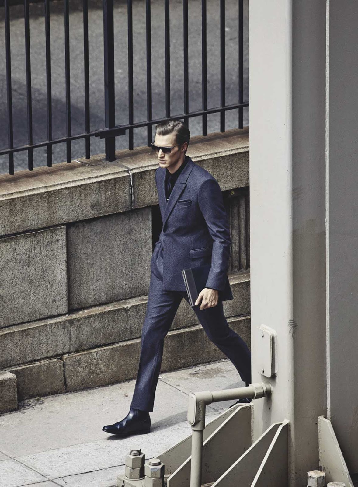 EDITORIAL: Strong Suit