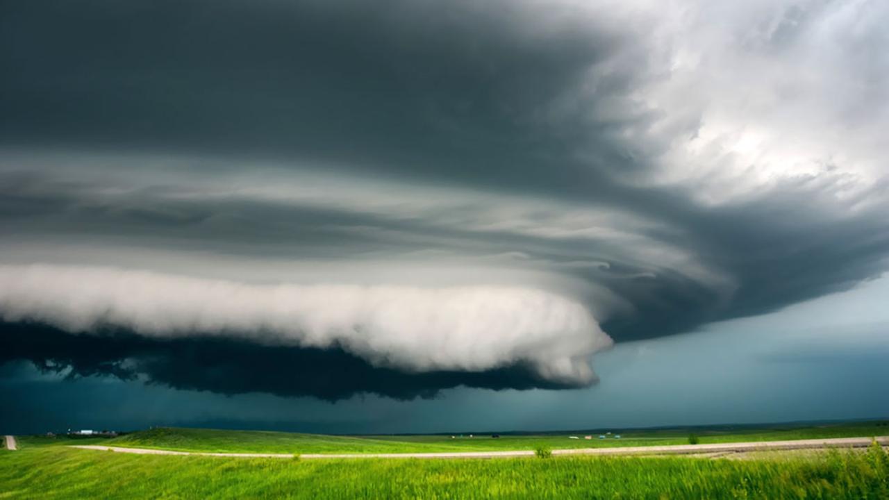 Dangerous Power of Nature : Supercell storm clouds Compilation