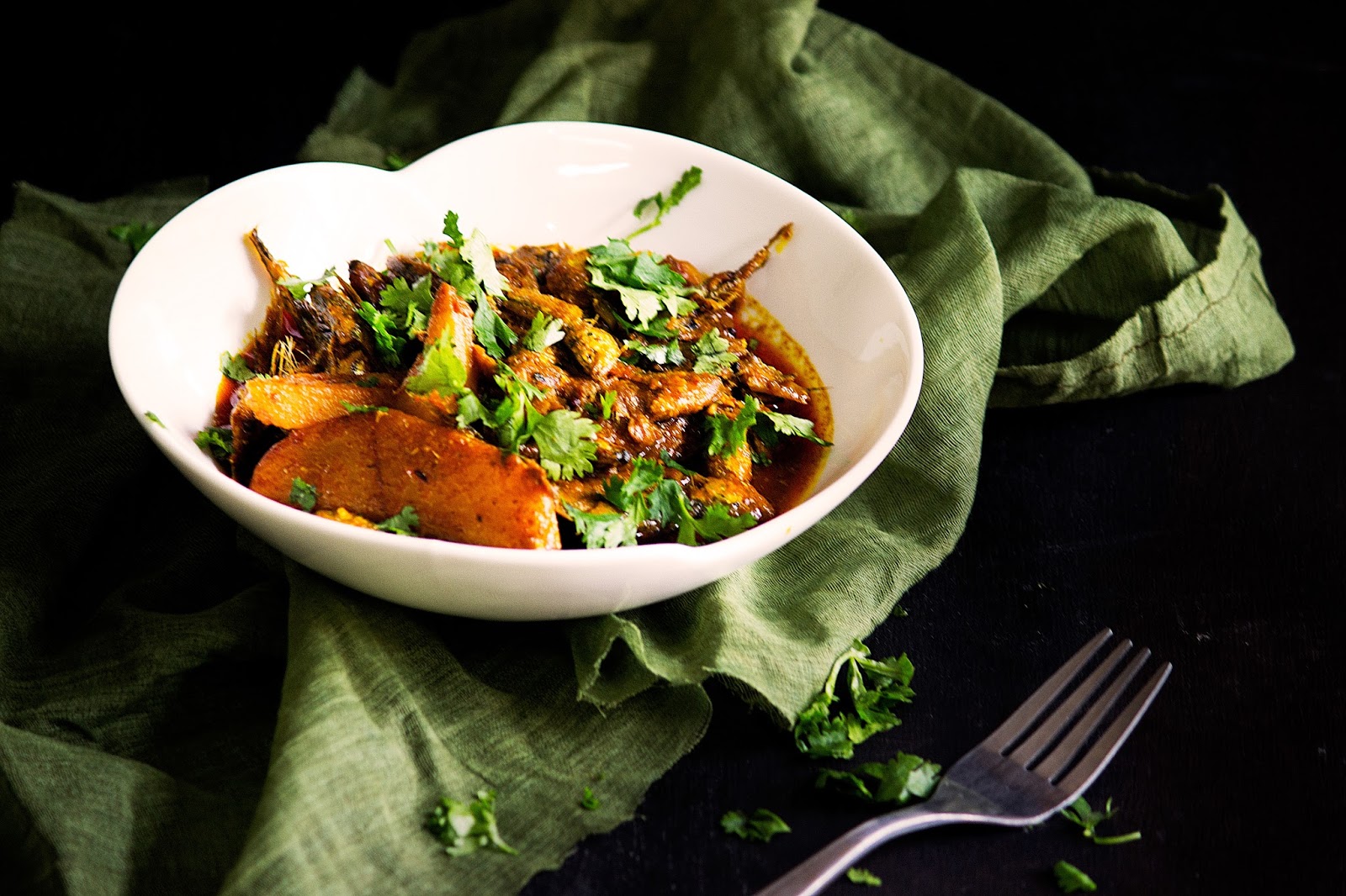 Chuno Macher Jhal / Small Fish Spicy Dry Curry