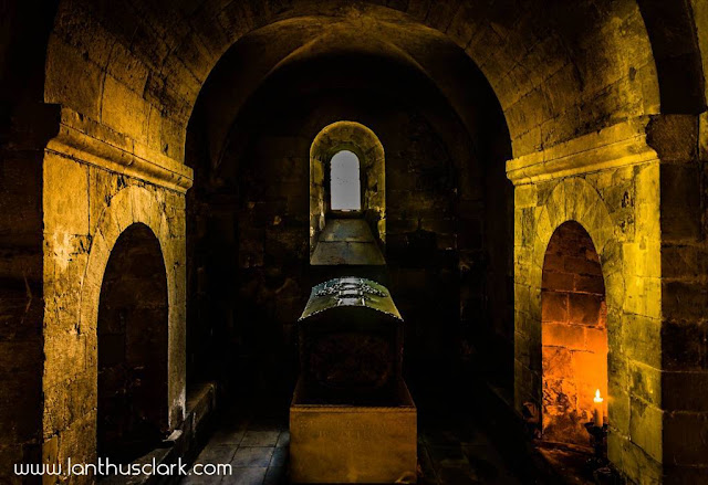 The Photophile: More from Inside the Spooky Crypt!