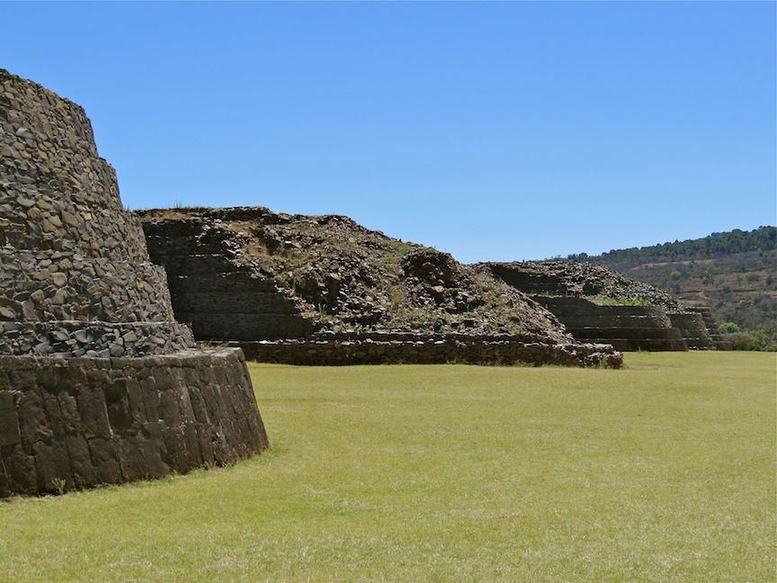 El Viajero Contento: PATZCUARO - Michoacán's Place of Temples