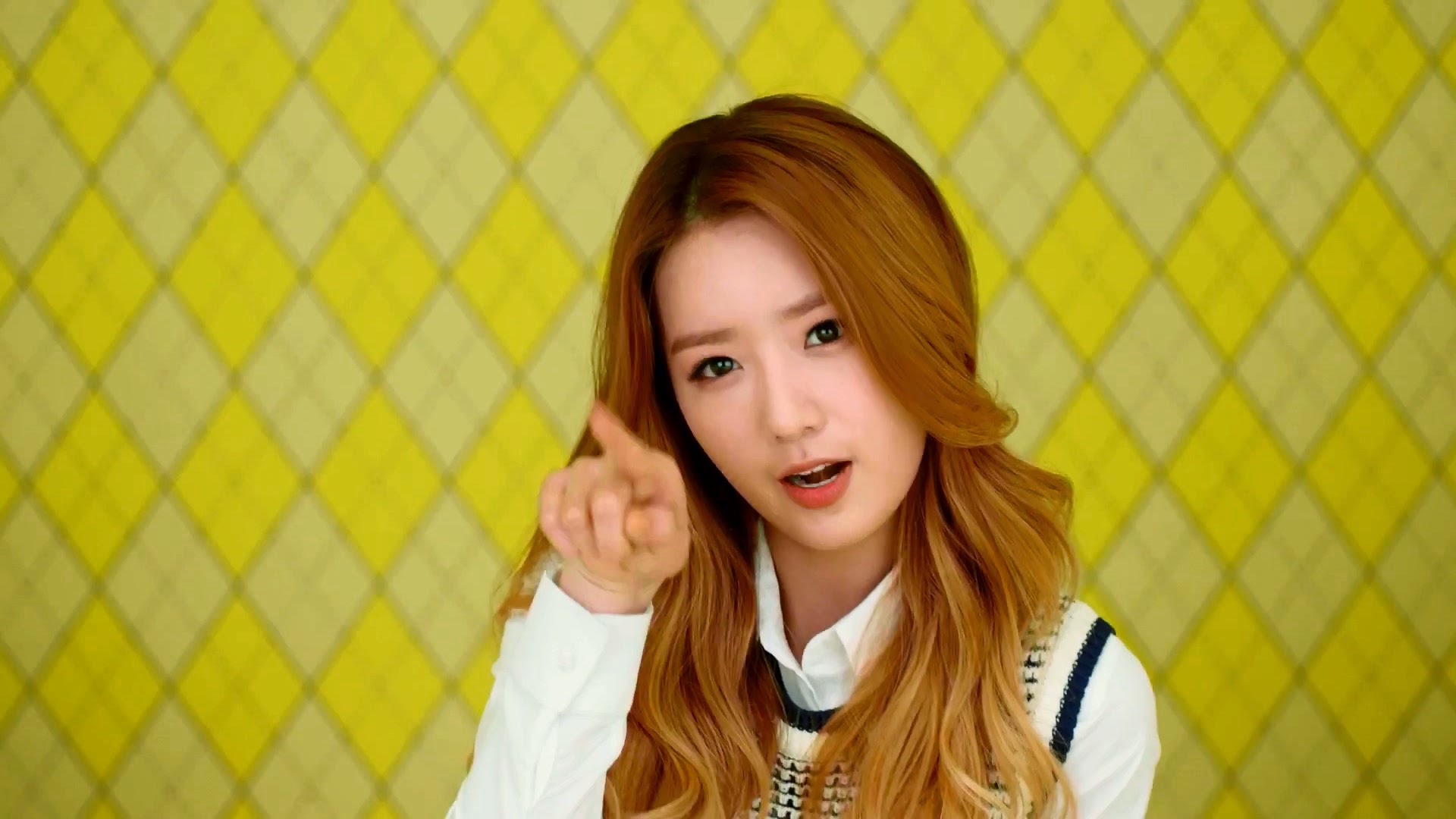 Apink: Mr. Chu MV από το 4ο mini album Pink Blossom (+who-is-who) | I ...