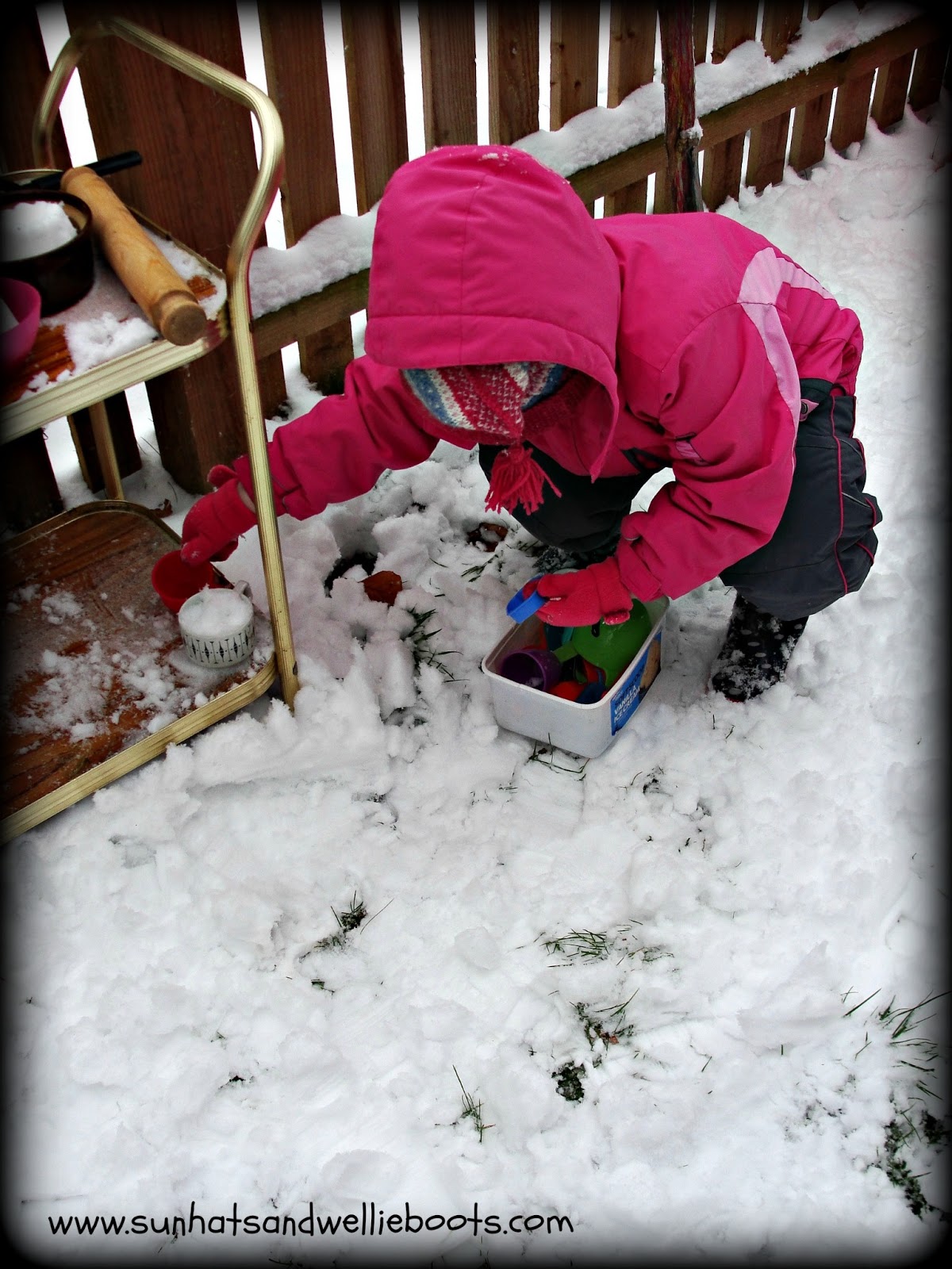 Sun Hats & Wellie Boots: Snow Kitchen - Outdoor Play