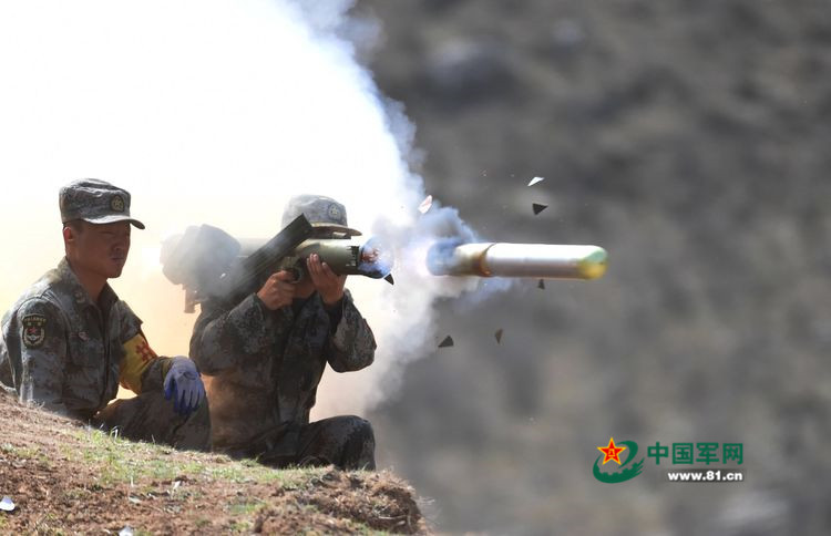 China Defense Blog: Hi res photos of the day: infantry squad PF98A ...