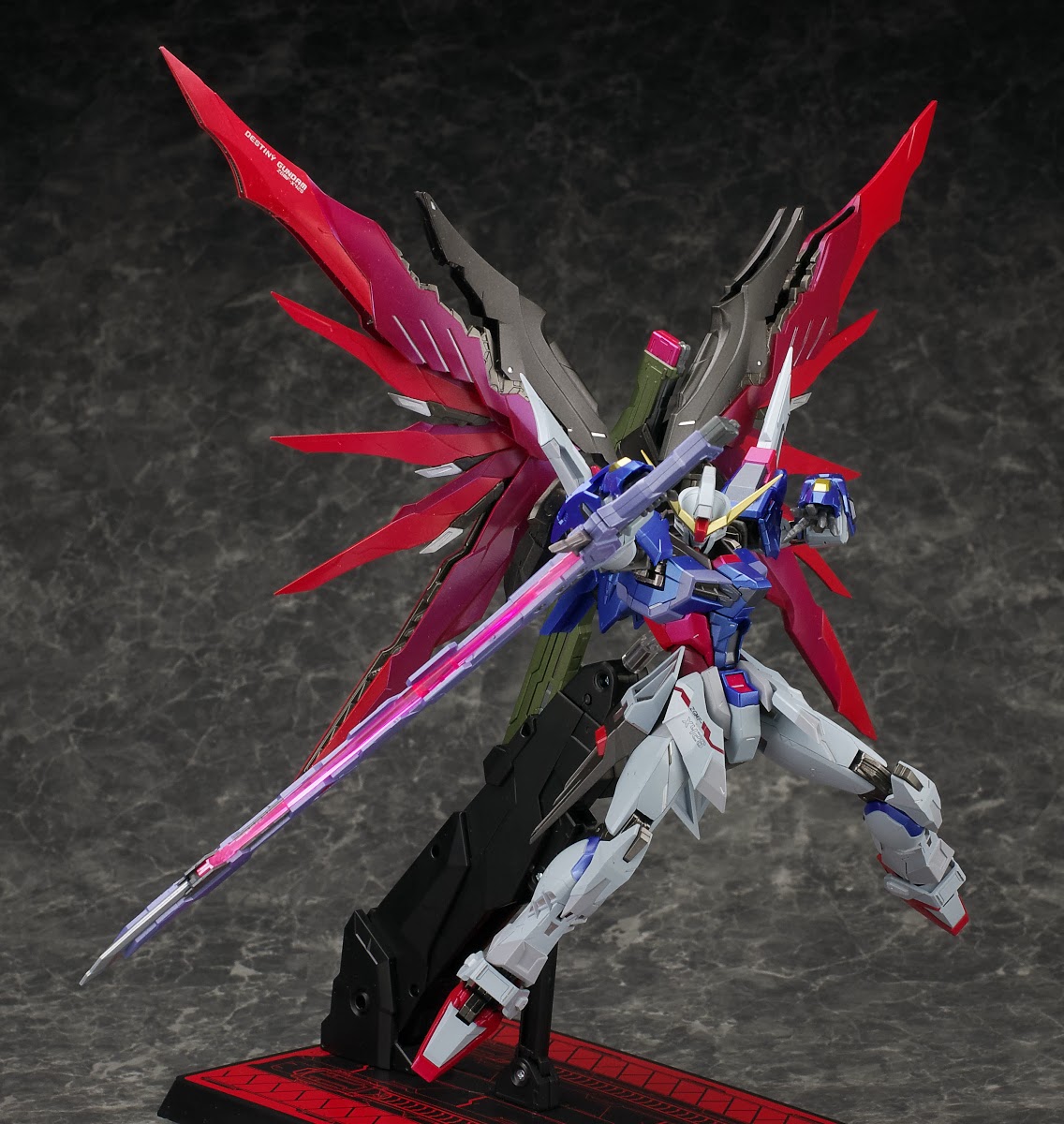 GUNDAM GUY: Metal Build 1/100 Destiny Gundam - Review by Taste