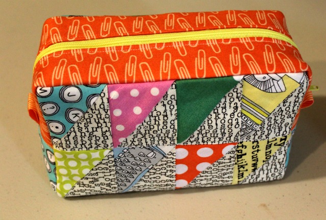 A Quilter's Table: Patchwork, Please! :: Triangle Patchwork Box Pouch