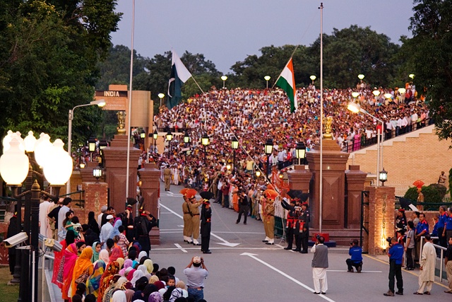 Pakistan Visiting Plases: Wagah Border lahore Pakistan