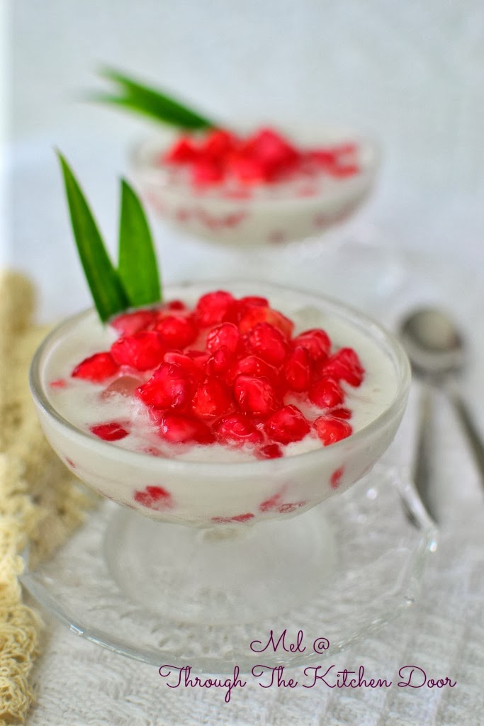 Through The Kitchen Door: Tub Tim Grob (Red Rubies in Coconut Milk)