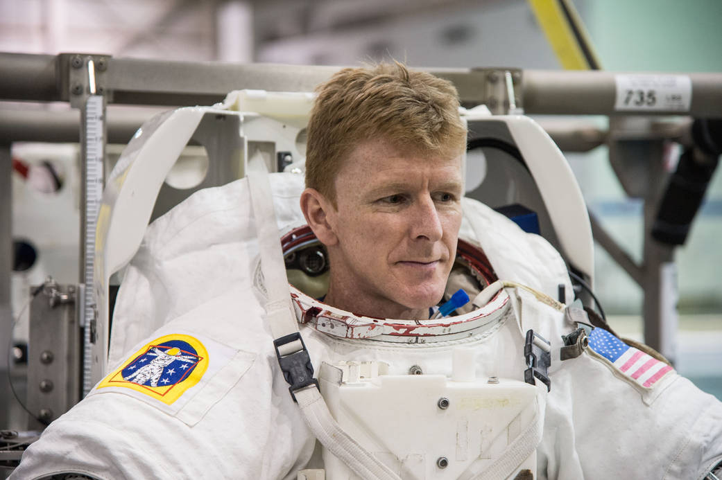 Earth and Space News: First British Astronaut Tim Peake Makes Space ...