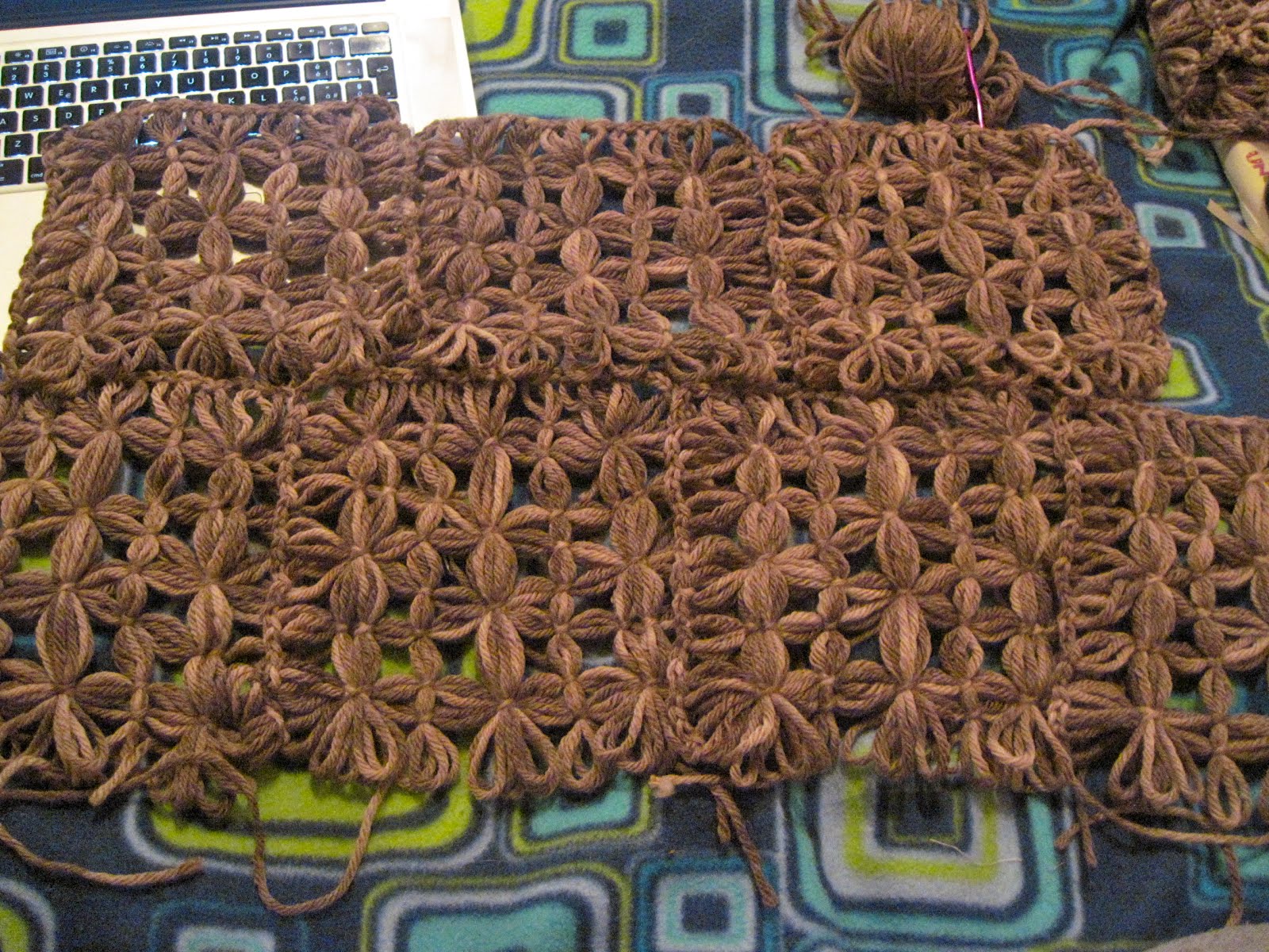 Le cose di Mys@.. Maglia, Uncinetto, Telaio, Tutorial e... : Il Poncho ...