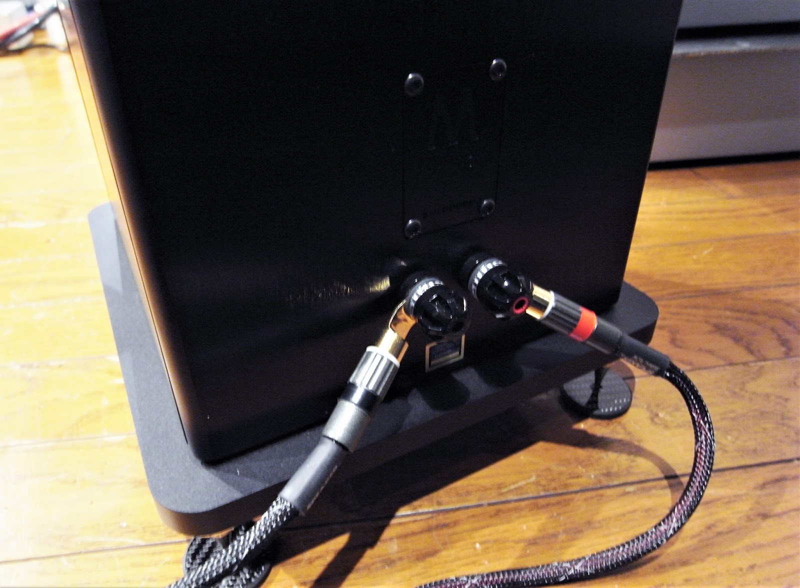 SIS AUDIO BLOG: 新製品情報 MAGICO A3専用スパイクシステム「A-POD」が登場！