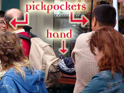 Anniesantiago13: Getting from Madrid to Pamplona and more on Pickpockets