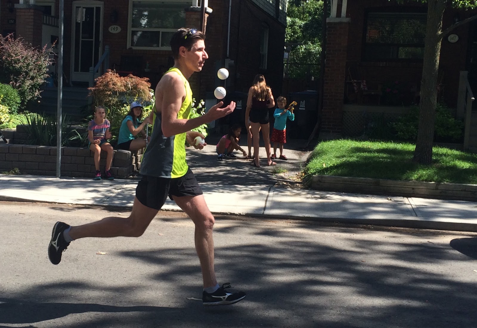 The Bloggling Joggler: 'Marathon Juggler' Going for Joggling World ...