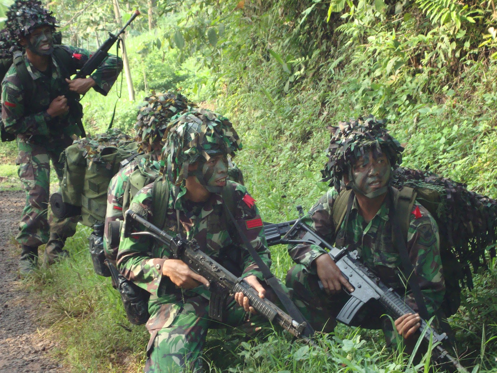 KOMPI B BS PASKHAS: SEJARAH DAN LATAR BELAKANG BERDIRINYA KOMPI B BS ...