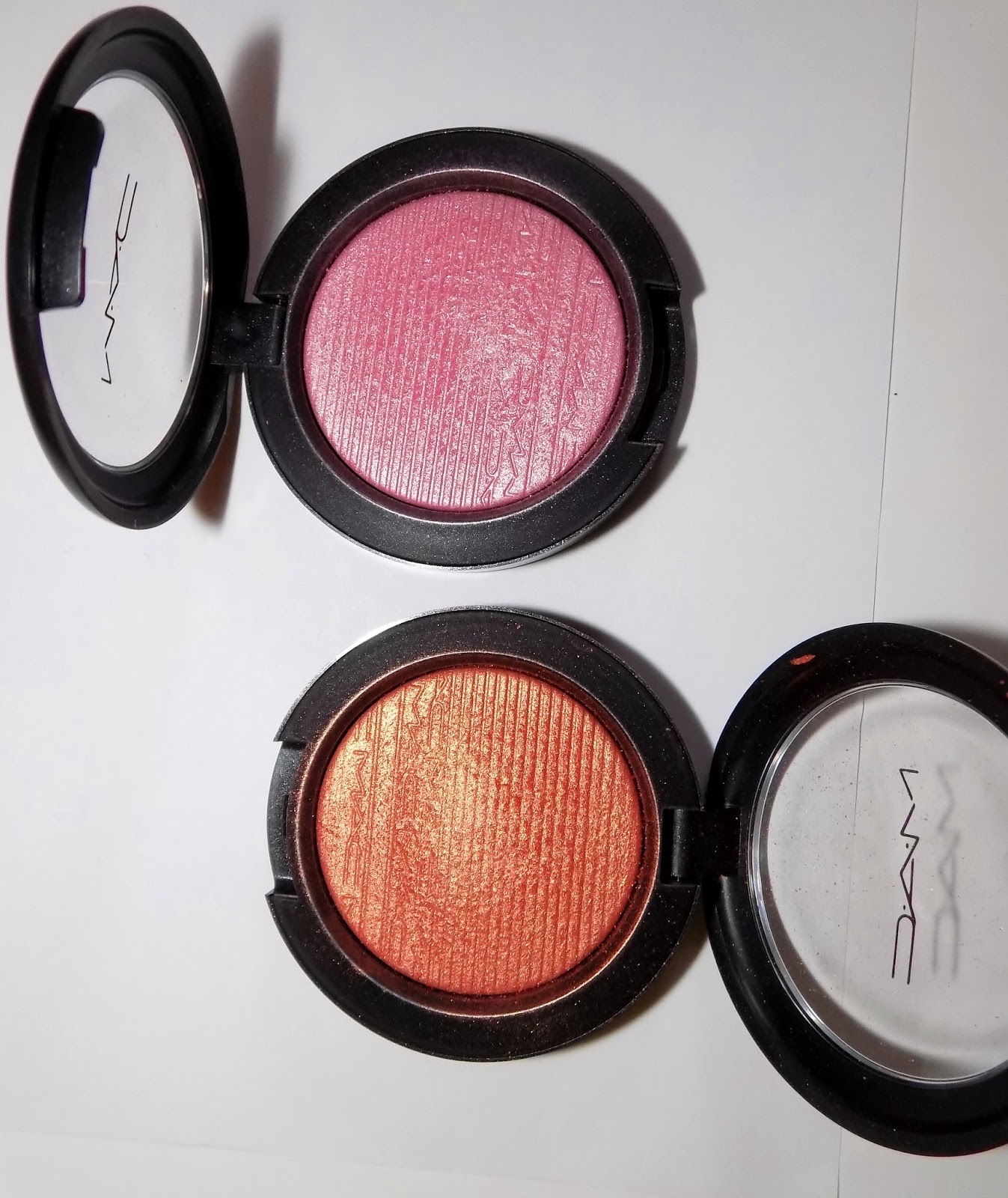 The Beauty Alchemist: MAC Extra Dimension Blush