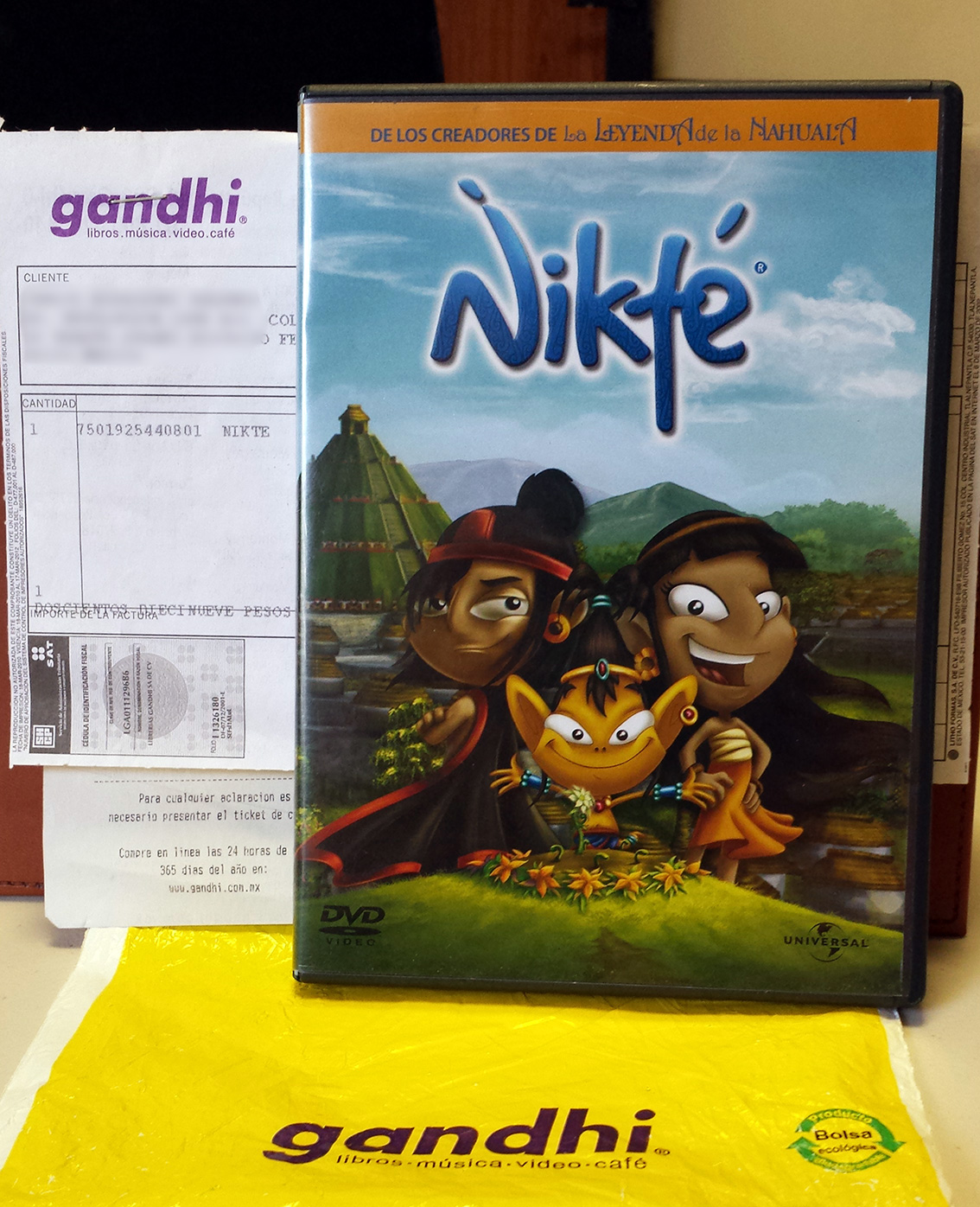 Plagio musical en película Nikté