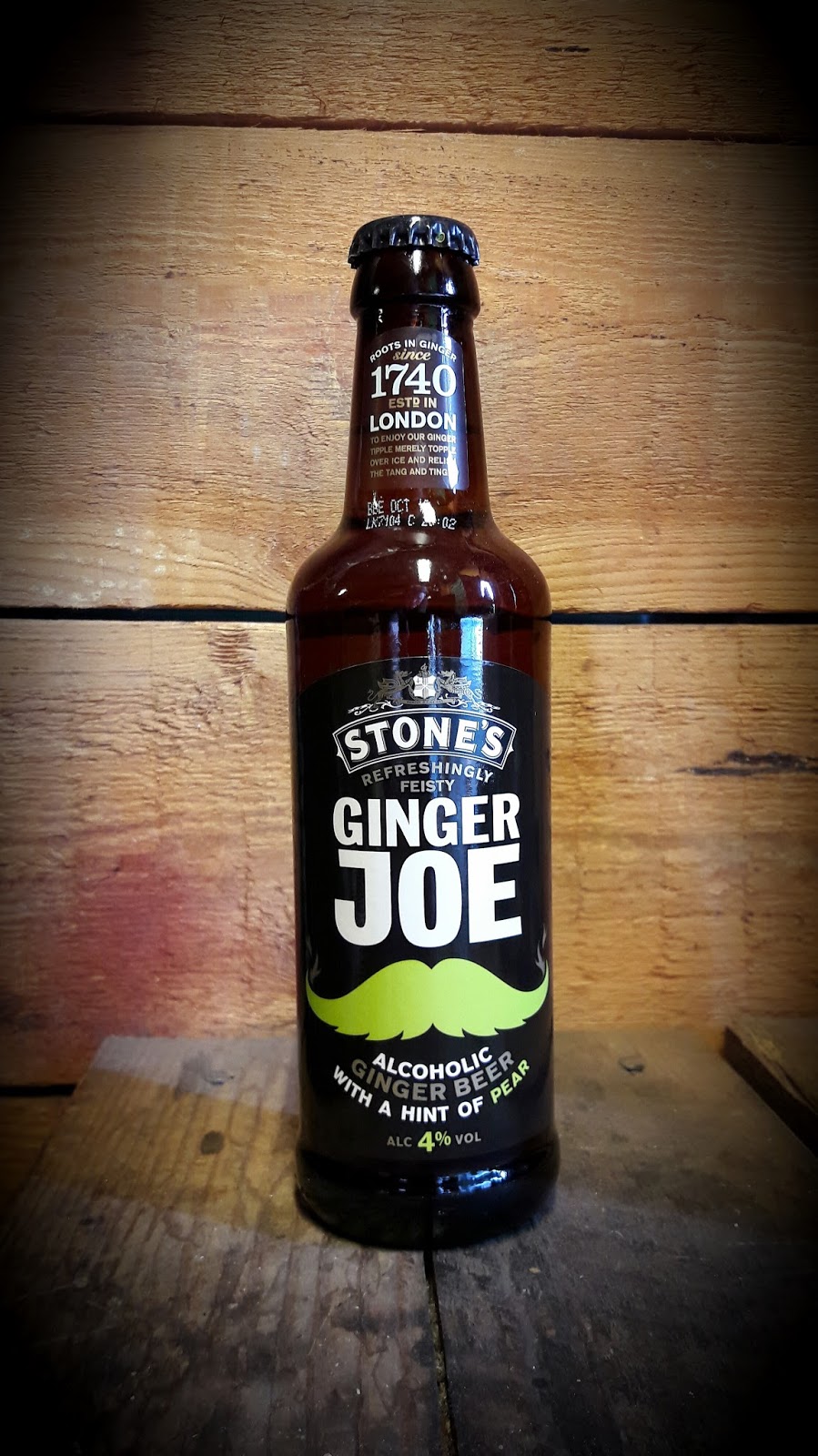 Usvansalon olohuone: Stone's Ginger Joe Pear