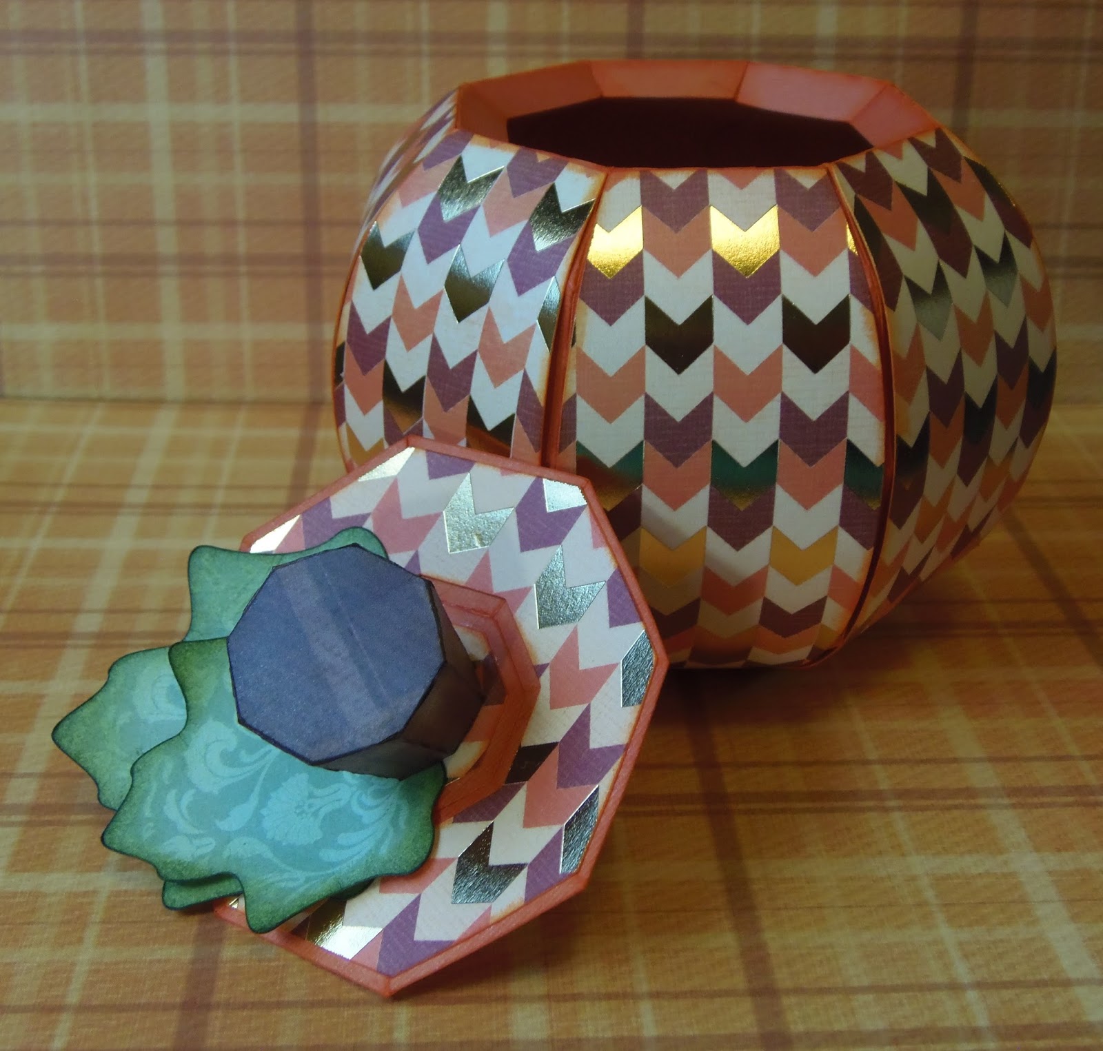 Craft with Bee: 3D Autumn Pumpkin