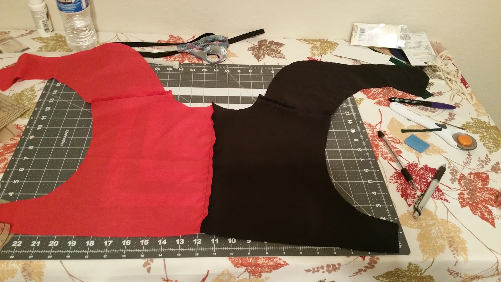 Danielle Sews: Simplicity 1091 - Harley Quinn Shrug
