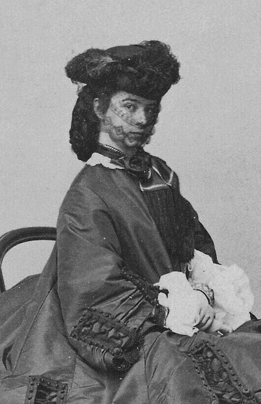 VINTAGE PHOTOGRAPHY: Empress Elisabeth of Austria "Sissi"