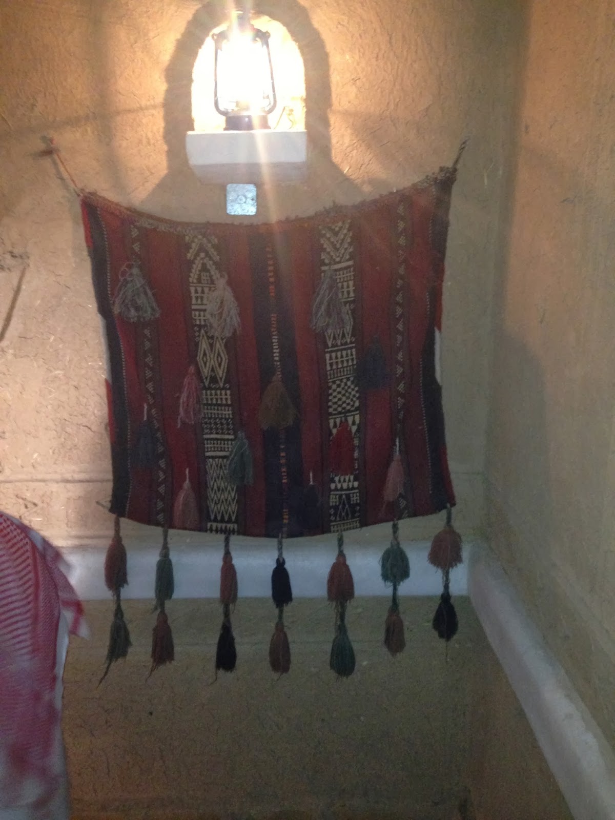 Sparkling Desert: Traditional Saudi Food - Najd Village