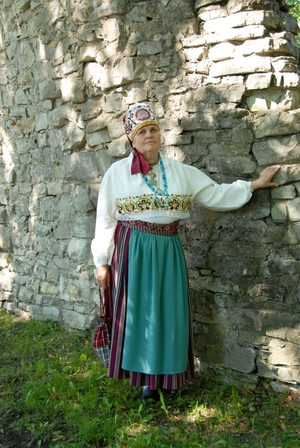 Eesti rahvarõivad: Ambla kihelkonna rahvarõivad