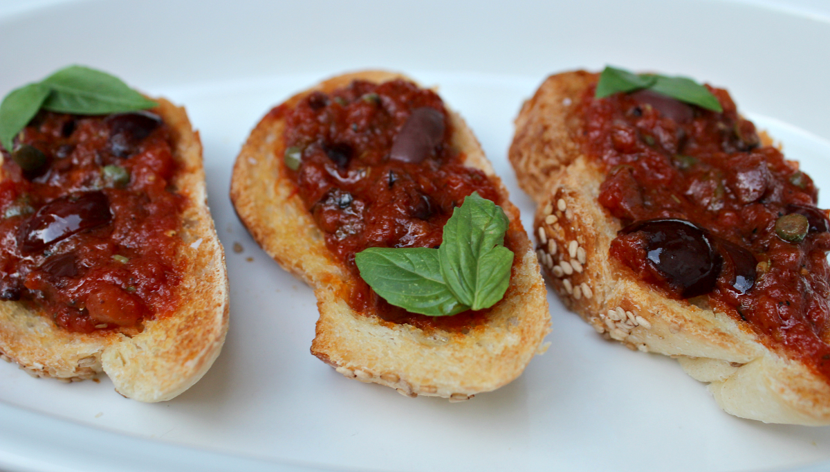Easy Entertaining: 15 Minute Puttanesca Bruschetta Recipe | Pieces of a Mom